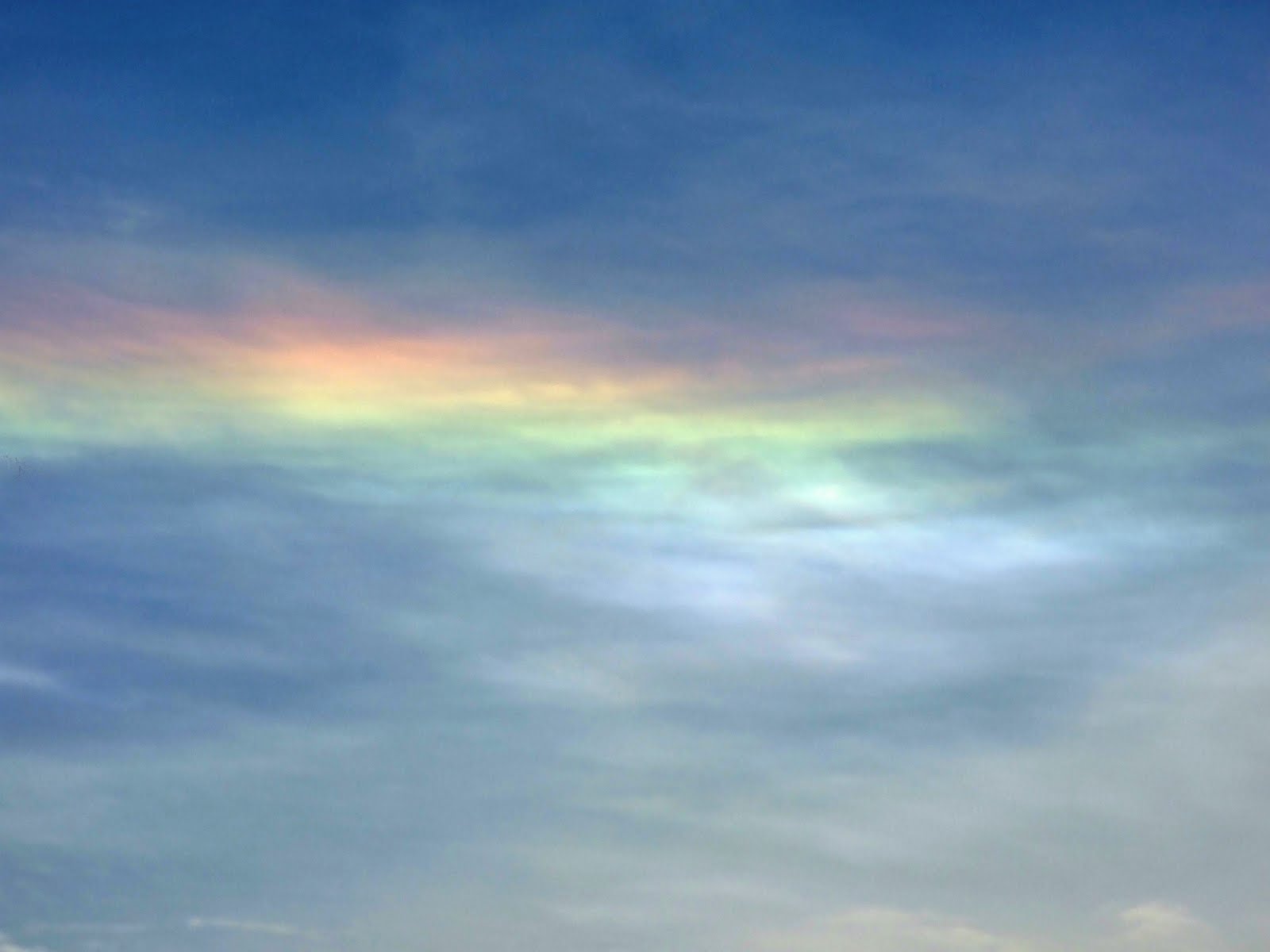 Cliff Mass Weather Blog: Iridescent Clouds