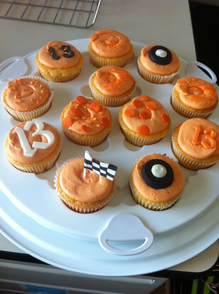 PieceofCake: Orange Creamsicle Racing Cupcakes