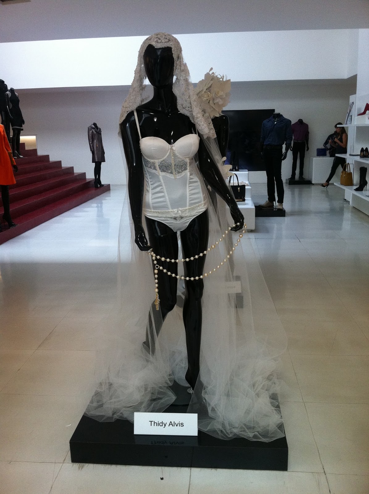 Thidy Alvis Lançamento Forum Lingerie Bridal Collection