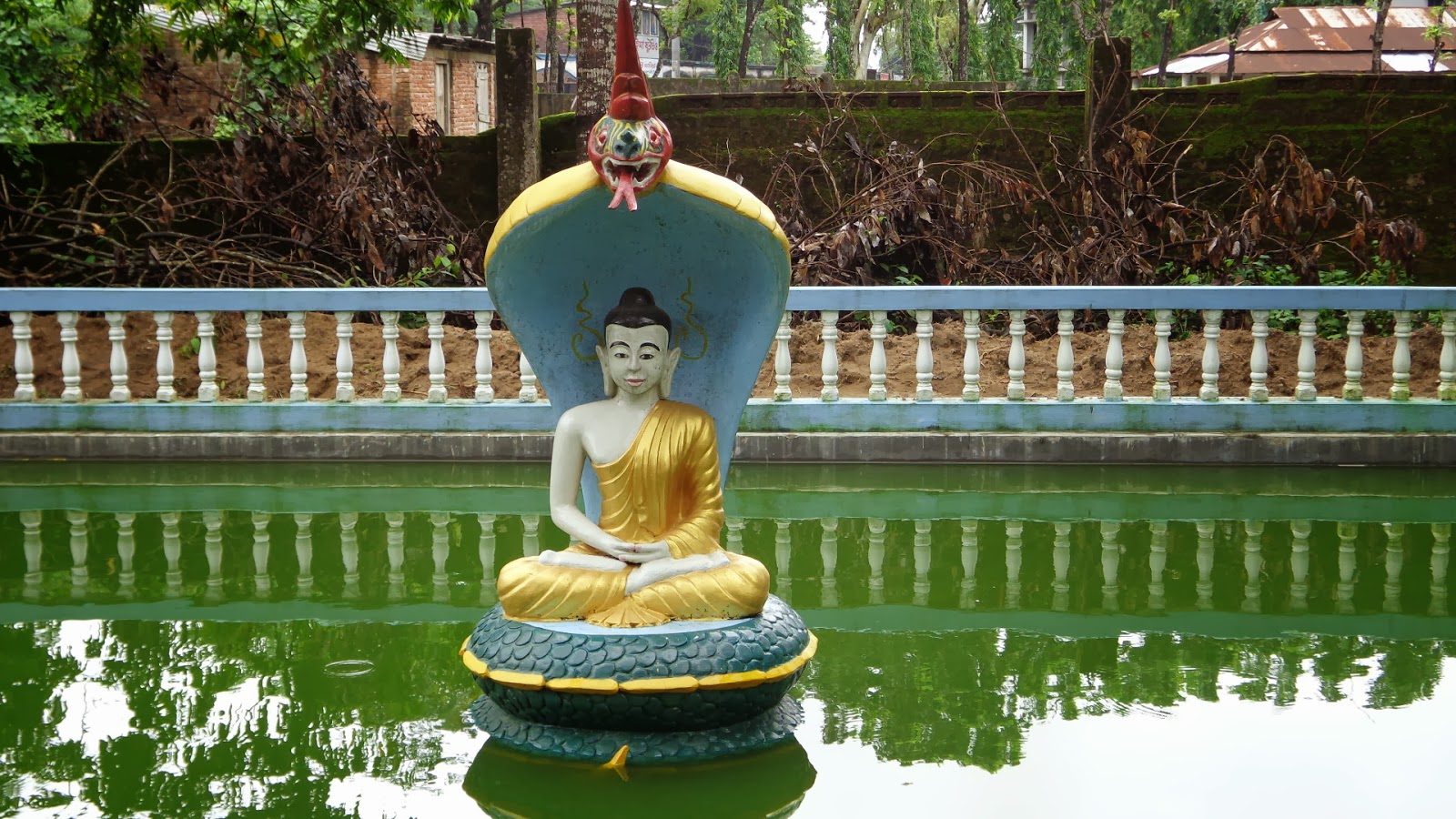 Amar Ami: Changing Rakhaine Adivasi Culture in Bangladesh: A study Of ...