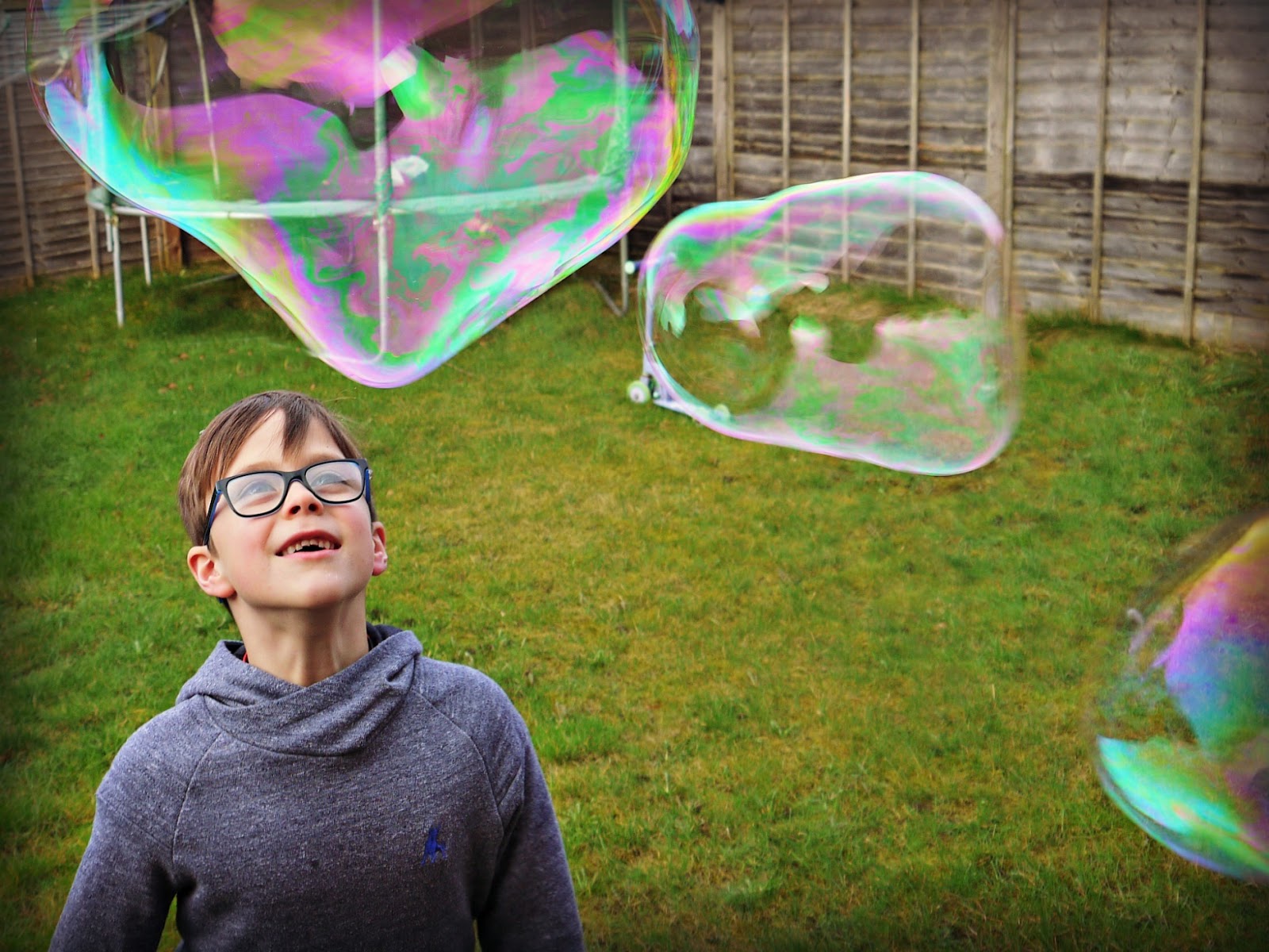 Inside the Wendy House: Supersized Bubble Fun with Gazillion Giant ...