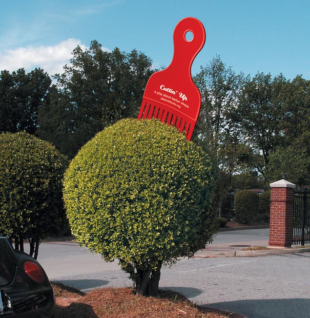 Bisarbeat: Creative Ads Using Oversized Objects