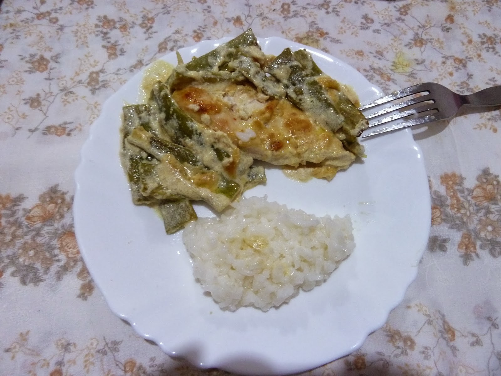 Cantinho da Cleo: Bife de frango com natas
