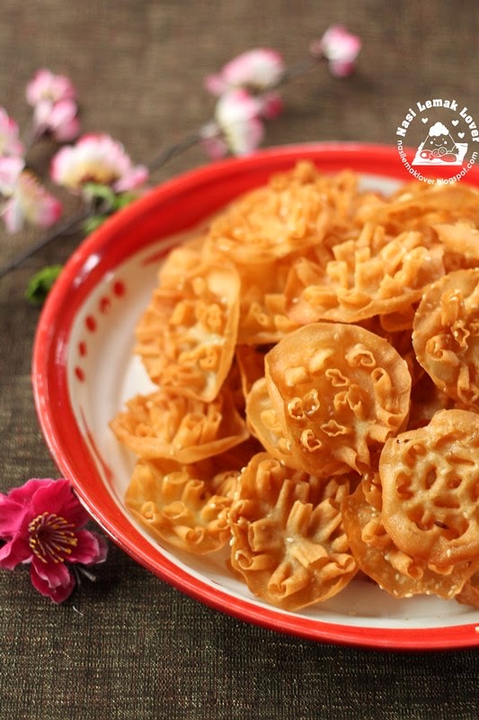 Nasi Lemak Lover: Honeycomb Cookies (Kuih Rose/Loyang) new recipe~ 蜂窝饼 ...