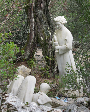 before the apparitions of our lady in 1917 at cova da iria fatima lucia ...