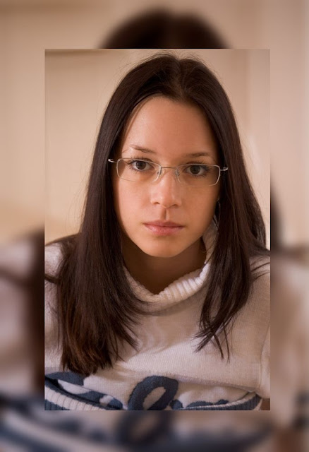 GWEN C. MODELY - STAR MODEL: GWEN MODEL STAR PHOTOS