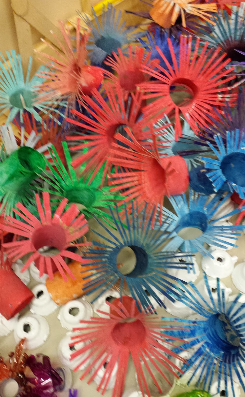 At School Making Crafts: Anemones--Under the Water (part 1)