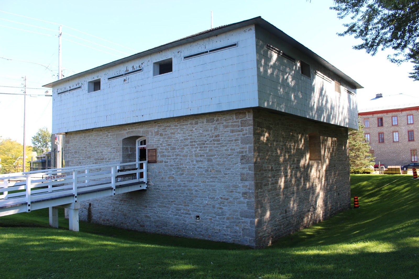 Memorials in Ottawa: Merrickville Blockhouse