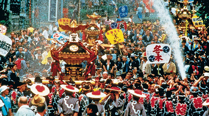 "AKEMASHITE OMEDETOU GOZAIMASU!" | Visual shock