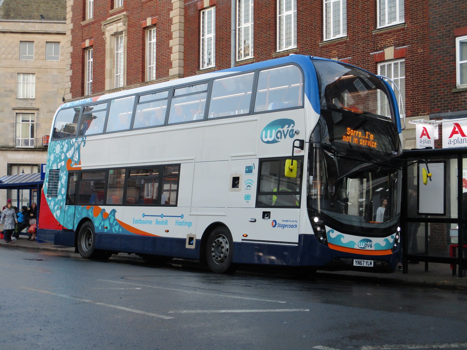 Lous bus pictures: Wave MMCs into service at Stagecoach South East