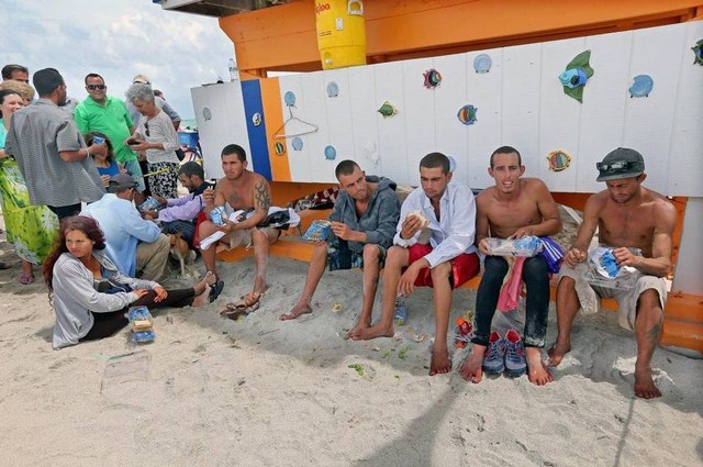 INCONDICIONAL: Emigrantes cubanos abandonan su país, pero jamás a su ...