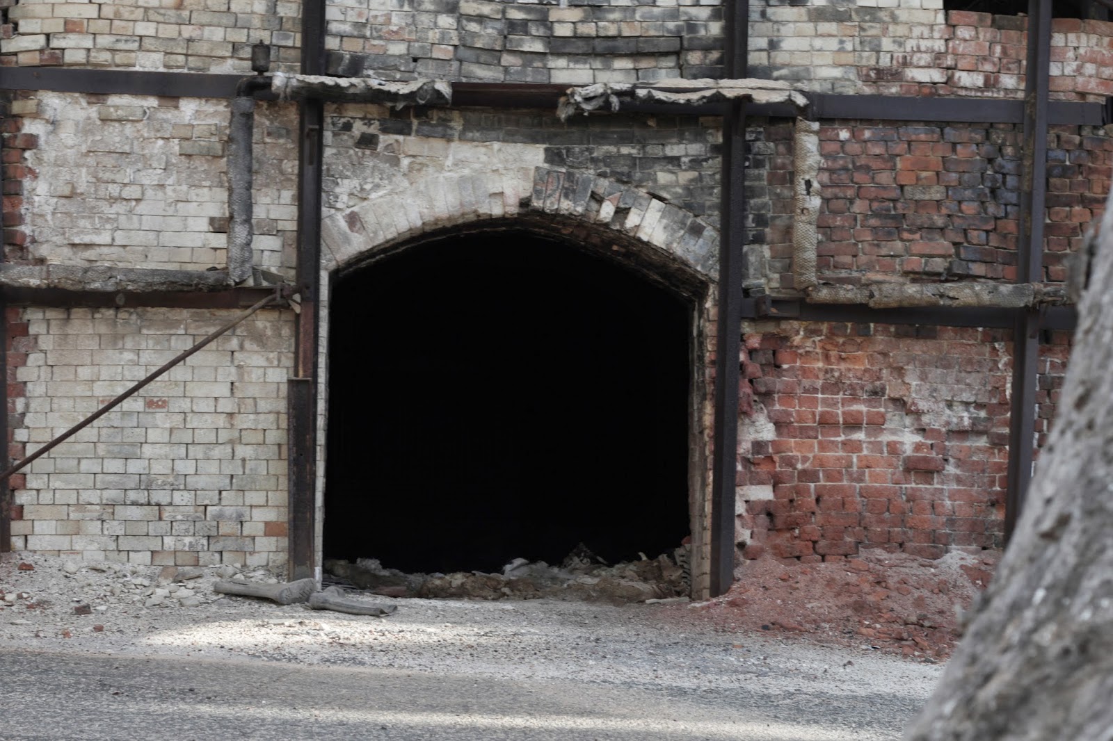 Breaking Into The Industry: Abandoned: Clackline Refractory (Part 1 ...