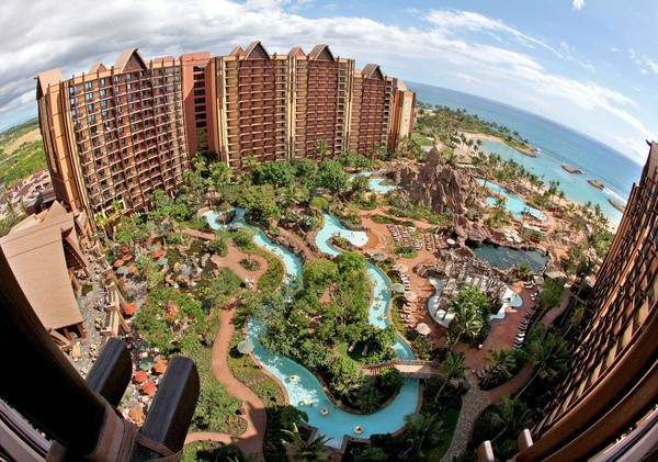 The Hopeful Traveler: Disney's Aulani Resort Opens in Ko Olina, Hawaii