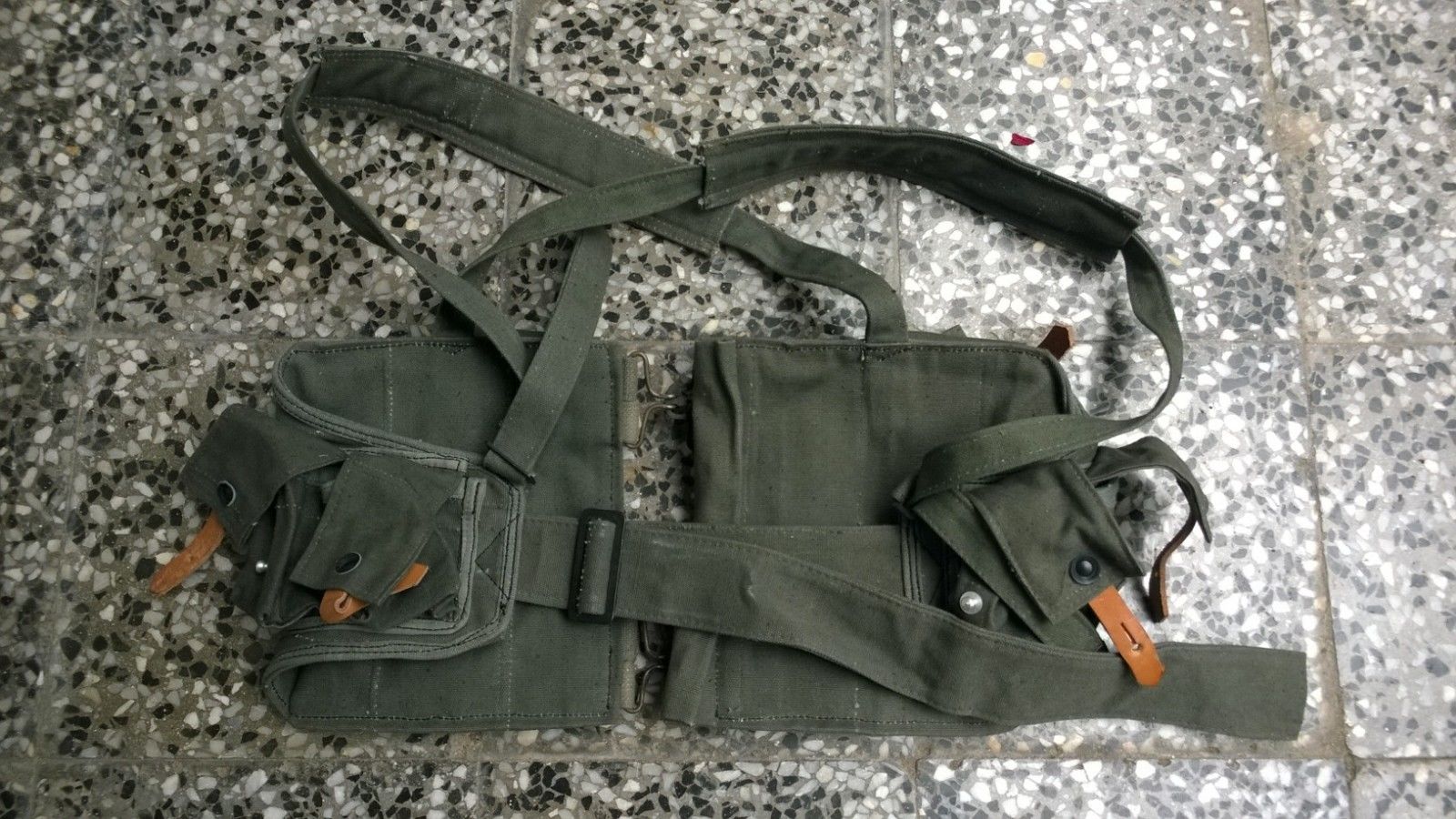 Webbingbabel: Bosnian Army Armija BIH chest rig AK 47 Type 2
