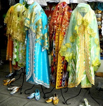 KOMILAXON.UZ: O'zbek milliy atlas chopon