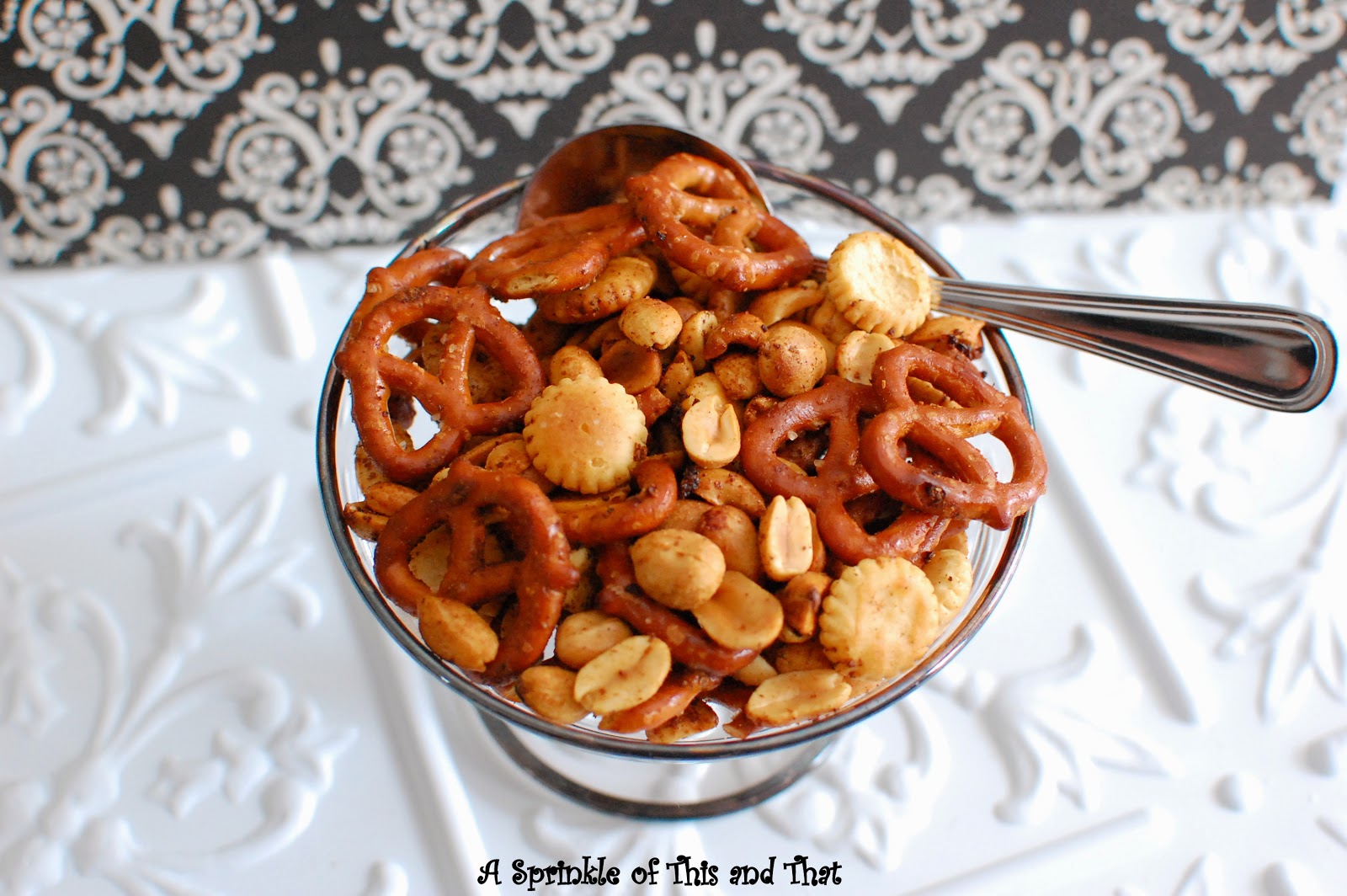 A Sprinkle of This and That: Cajun Snack Mix