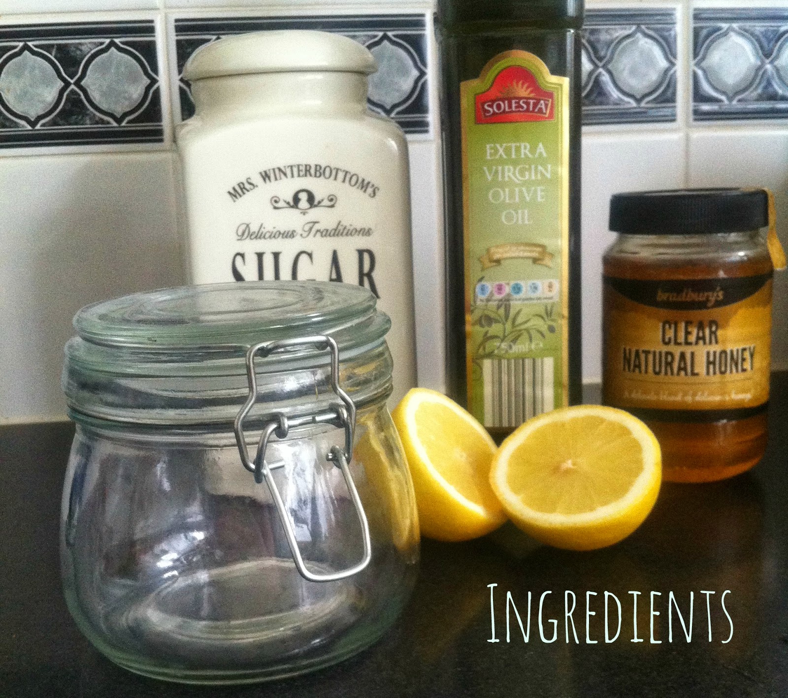 DIY LEMON BODY SCRUB