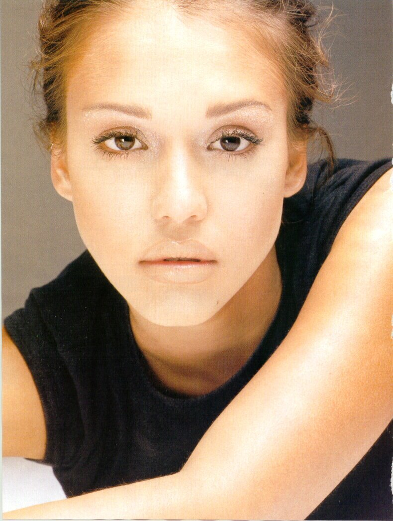 Фото Альбы В Молодости – Telegraph