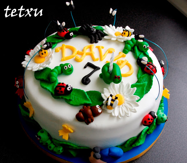 entre pucheros y recetas: Tarta Bichos ( Bugs Cake )