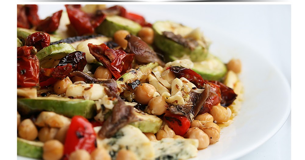 salata calda de legume la gratar