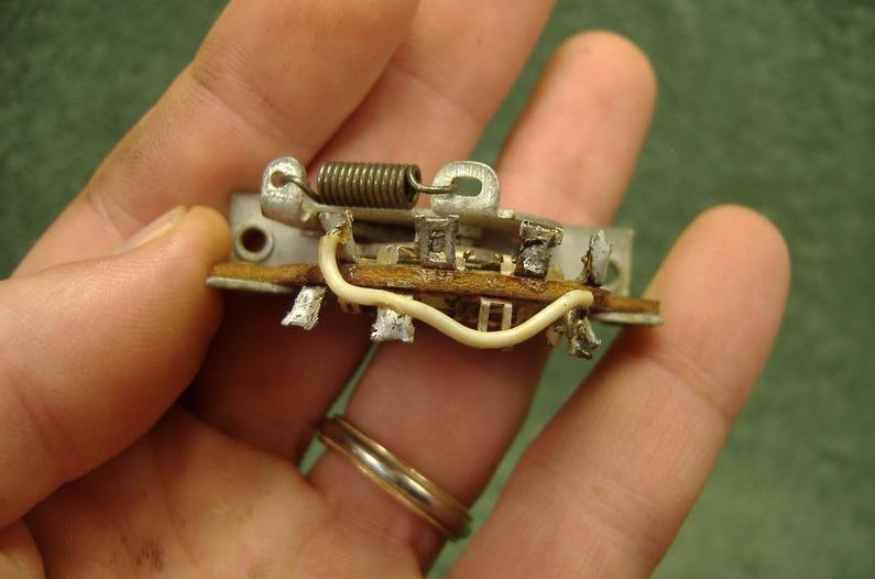 The Black Strat Build: #13. Let's switch it up a bit!... CRL 3-way ...