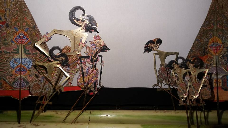 PAGUYUBAN LINGGAMAS: ASAL USUL WAYANG PURWA