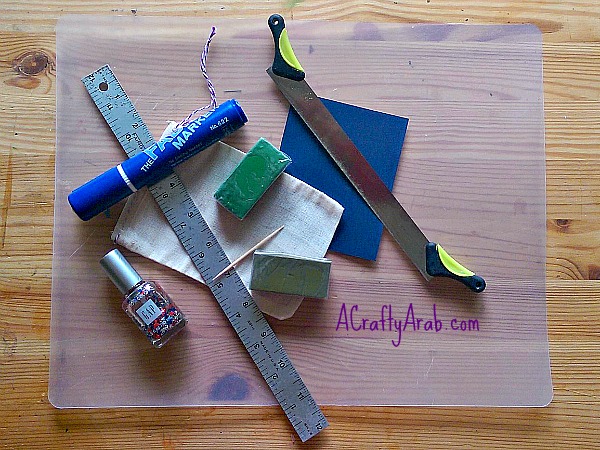 A Crafty Arab: Crescent Moon and Star Traveling Tic-Tac-Toe Tutorial