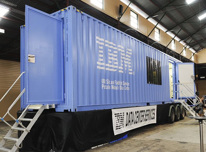 Tecnovar - O Mundo da Tecnologia: IBM oferta data center em containers