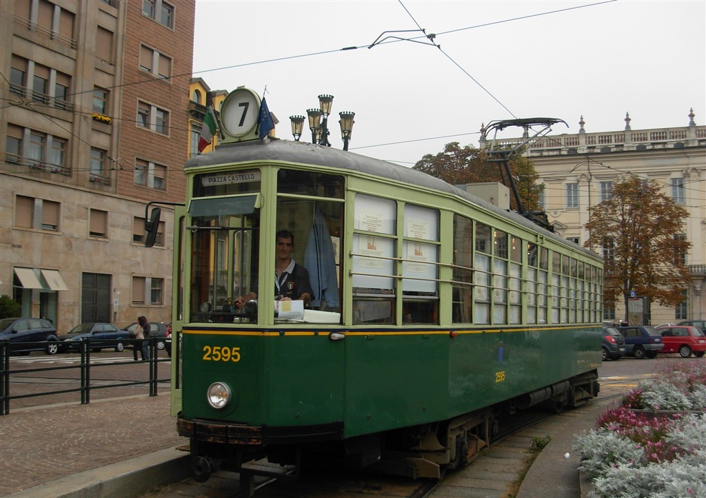 yesterdays and todays: TRAM DI TORINO (TROLLEY CARS IN TURIN)