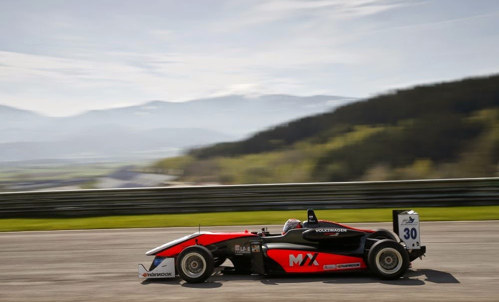 Rogério Lima 23 モータースポーツ: F3 Euro Series: Max Verstappen encerra os ...