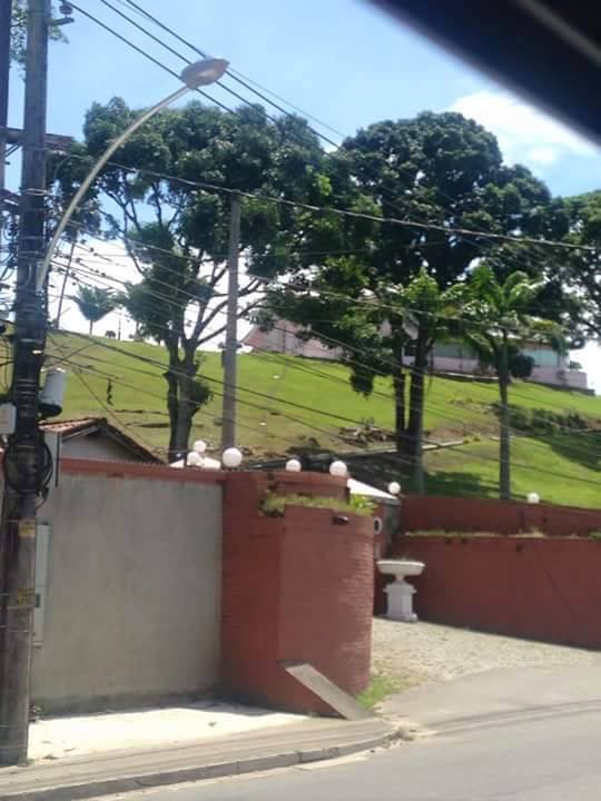 Seguidores da Xuxa: Antiga mansão de Xuxa está abandonada