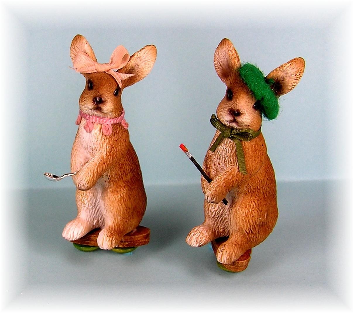 DYI DOLLHOUSE MINIATURES: EASTER IN A SHADOW BOX: FILLING THE BOX