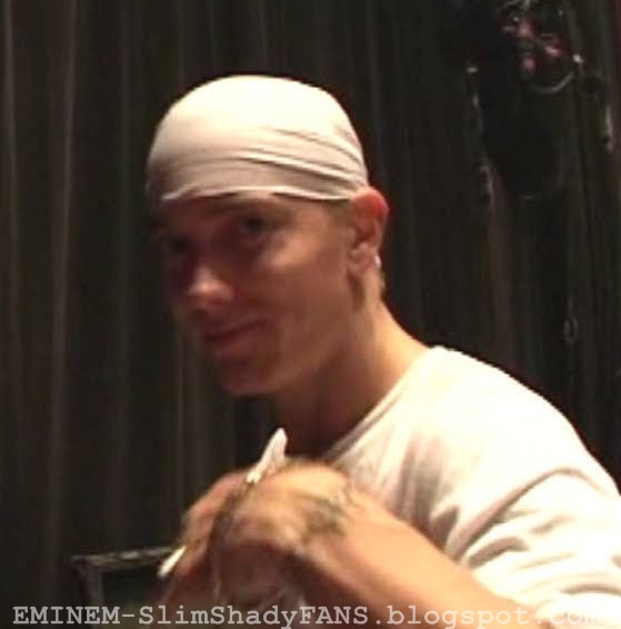 Eminem-Marshall Mathers-Slim Shady: Eminem sonriendo!