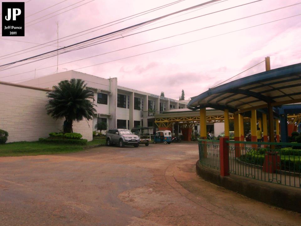 Bisayang Manlalakbay around the Philippines: Guimaras Provincial Capitol