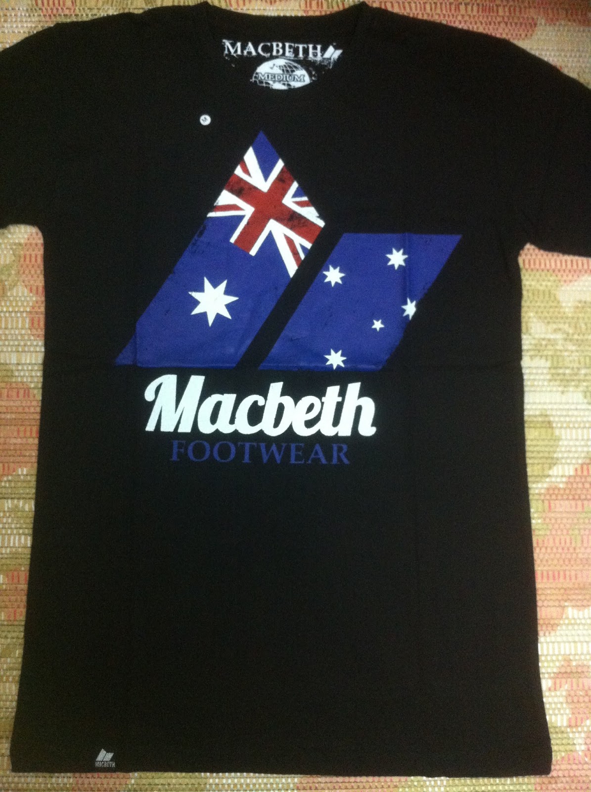 fariqueshoppe: Macbeth T-shirt