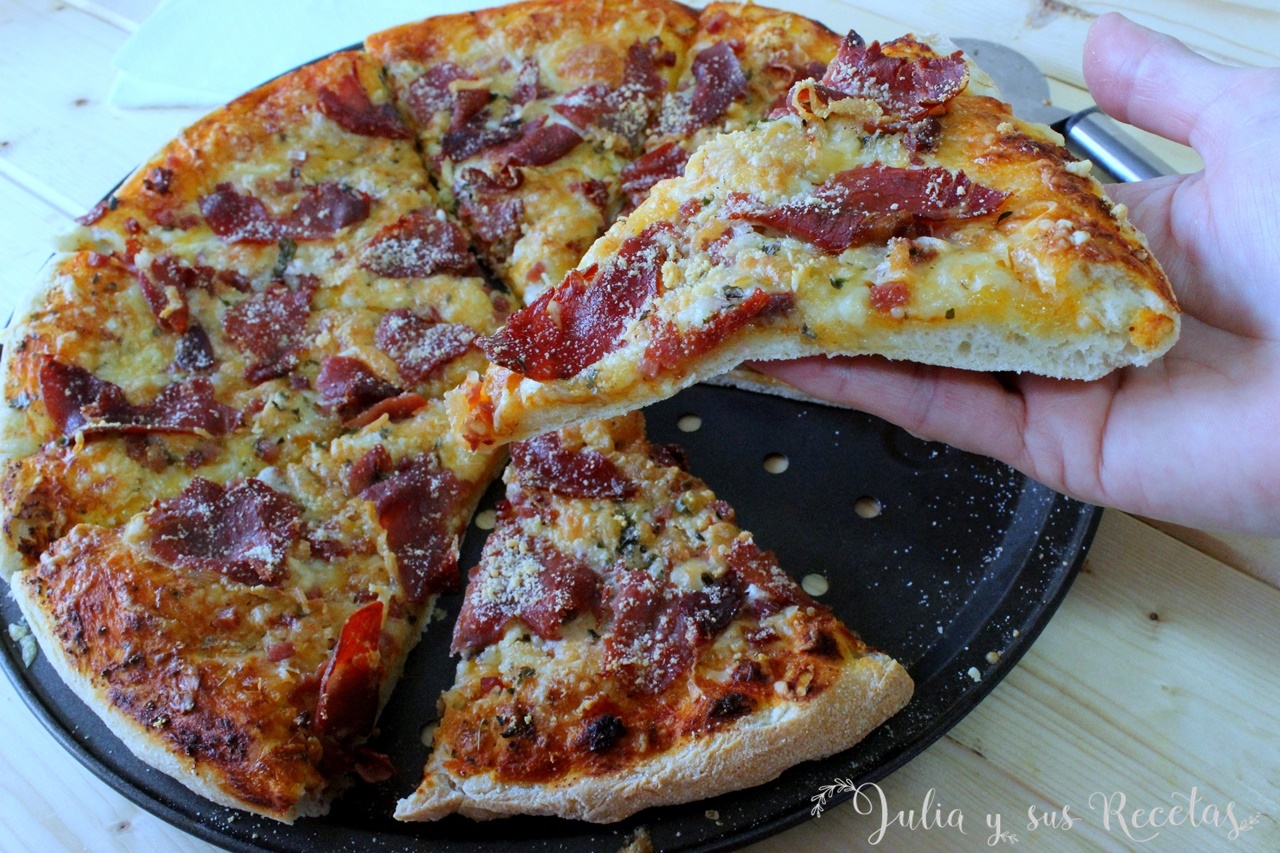 JULIA Y SUS RECETAS: Pizza de jamón serrano