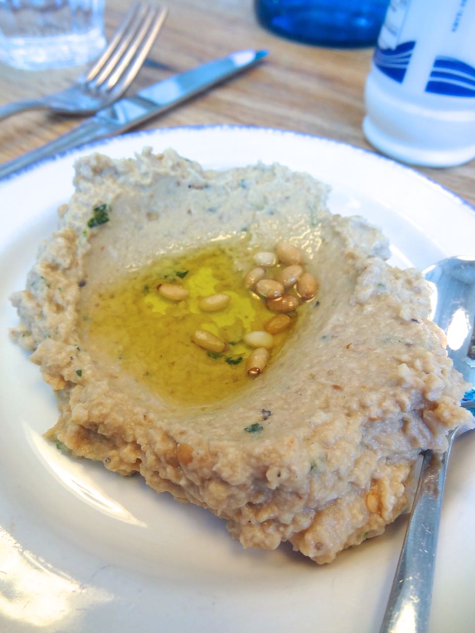 Scrumpdillyicious: Mamakas Greek Taverna: Modern Aegean Cuisine