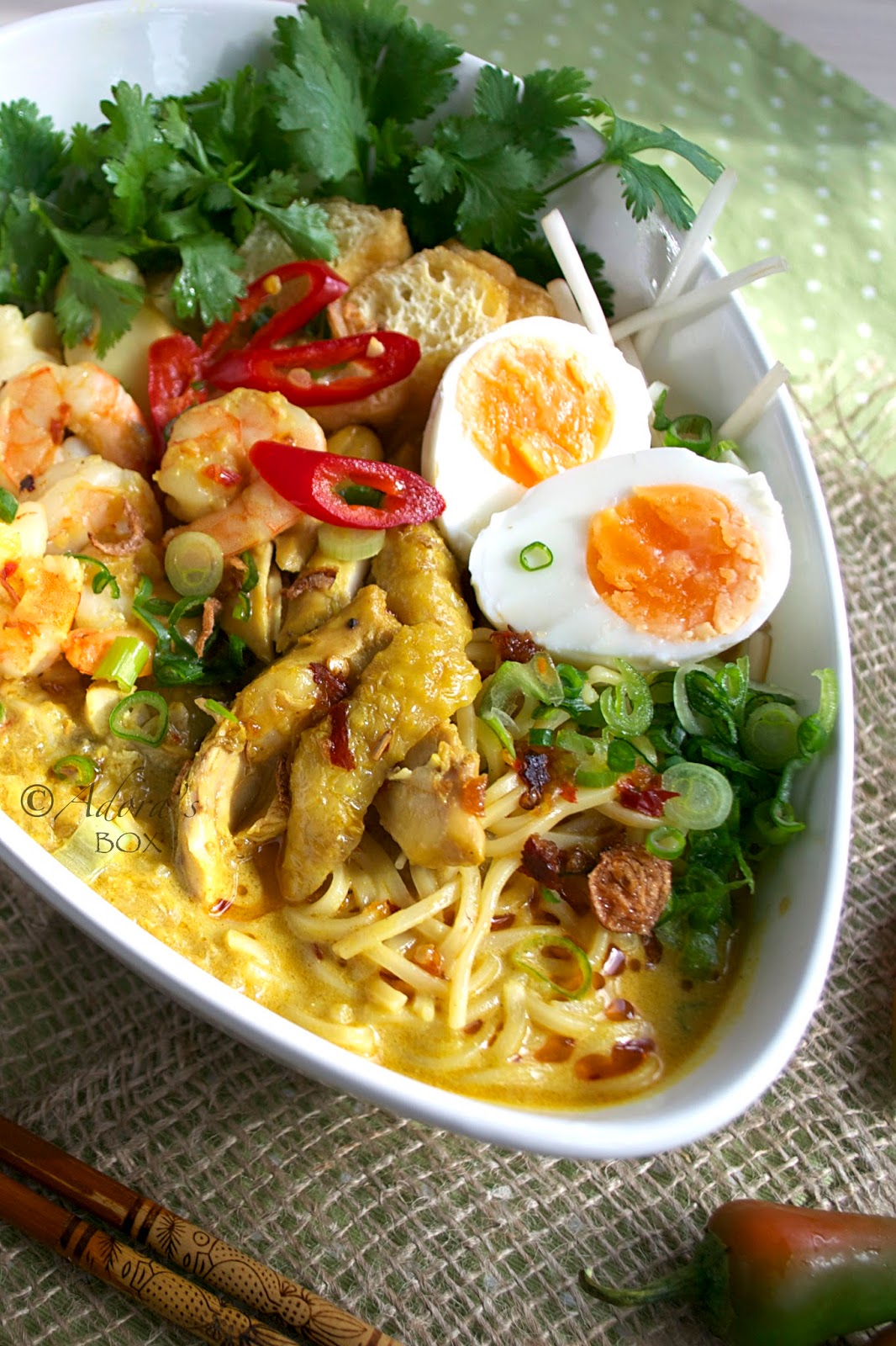 Adora's Box: PRAWN AND CHICKEN LAKSA