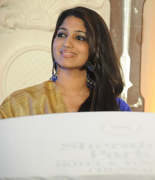 South Indian Girls: Vijay TV Anchor Divya Latest Cute Stills, Divya ...