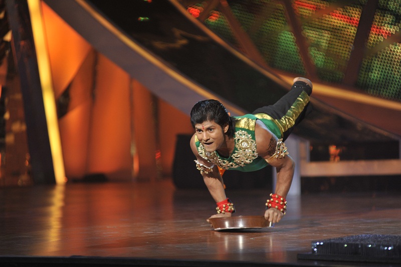Amazing Legless Dancer - Vinod Thakur