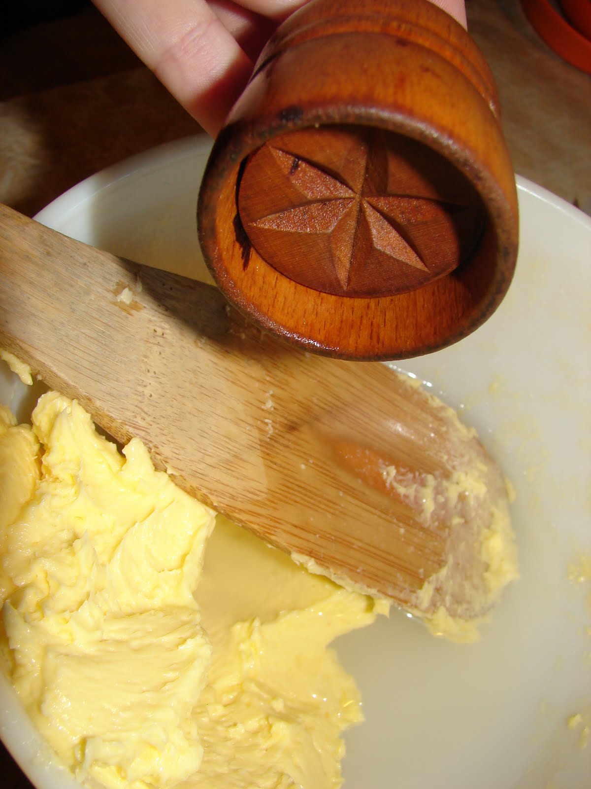 Home on the Range Exchange: Making Butter-How to