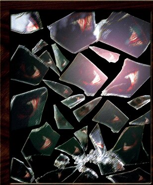 ENONE: LOS ESPEJOS ROTOS