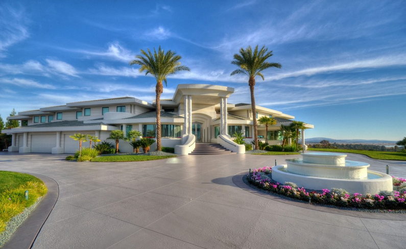 DesigningLuxury.com: Step Inside Eddie Murphy's Former Estate