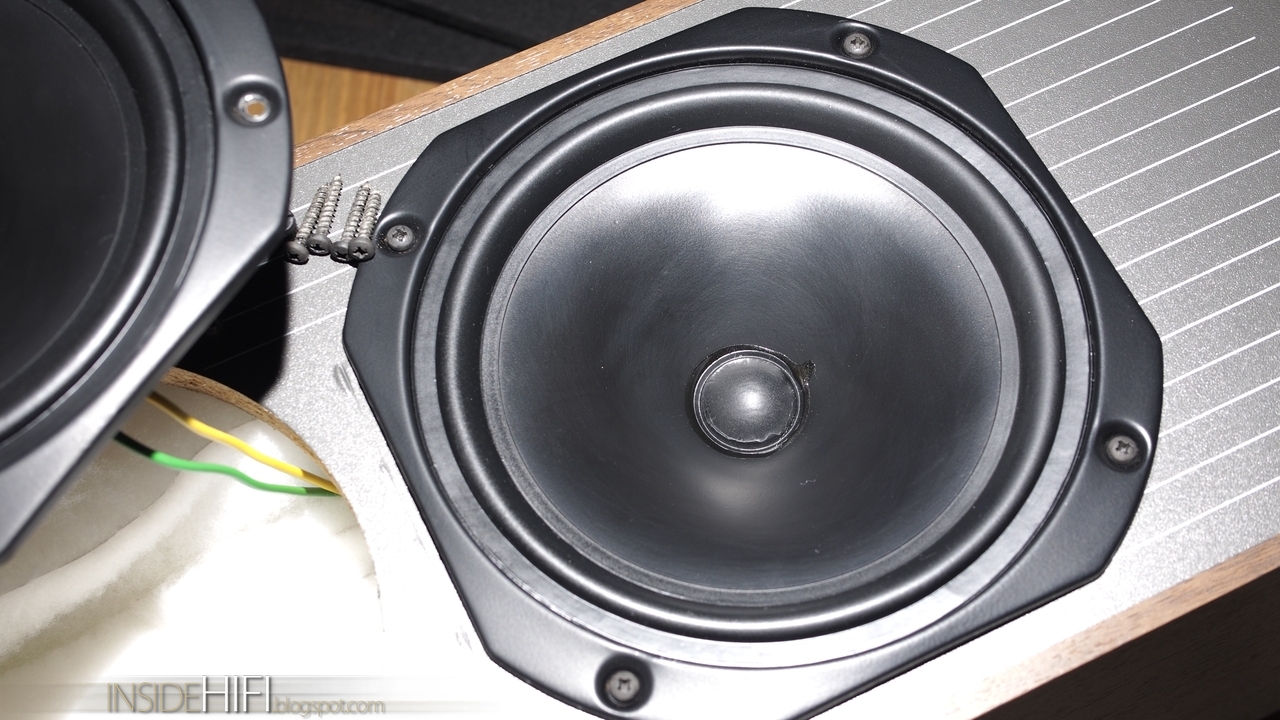 Inside Hi-Fi: Kef C40 (SP3054)
