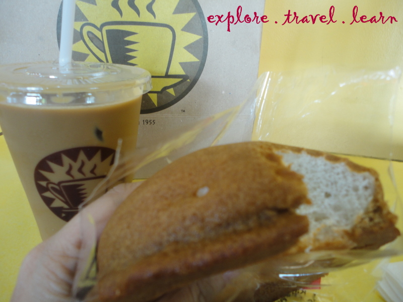 explore . travel . learn: KOPI ROTI