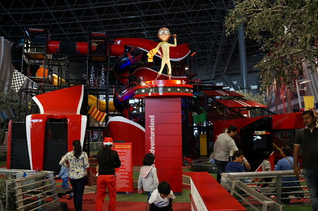 Ferrari World Abu Dhabi: o parque temático da Ferrari nos Emirados ...