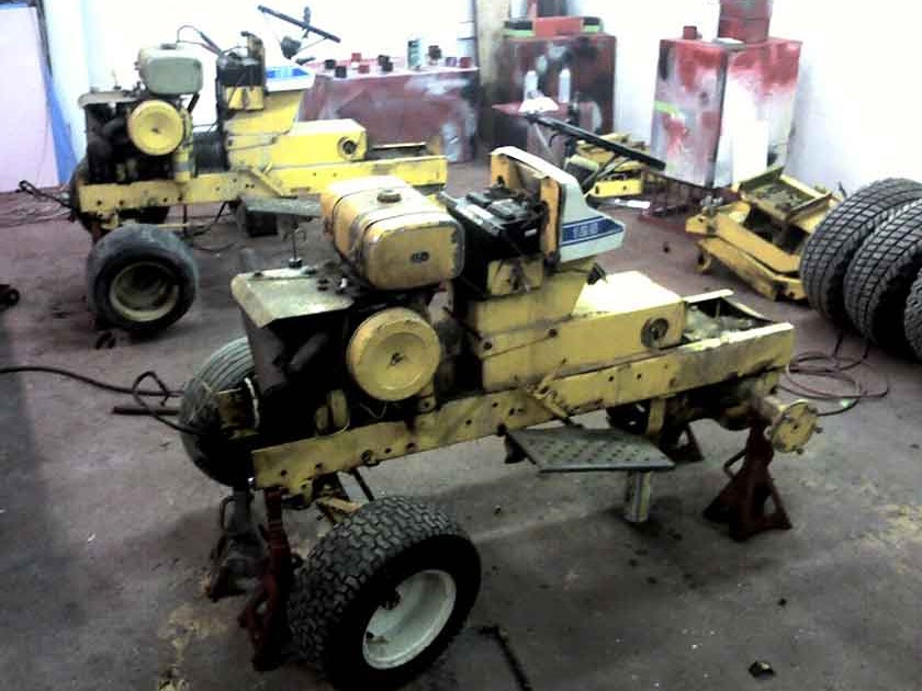 The Little Tractor Co: Two more 1206's...