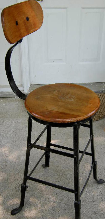 Funk & Gruven A-Z: VINTAGE INDUSTRIAL SHOP STOOL - SO COOL!