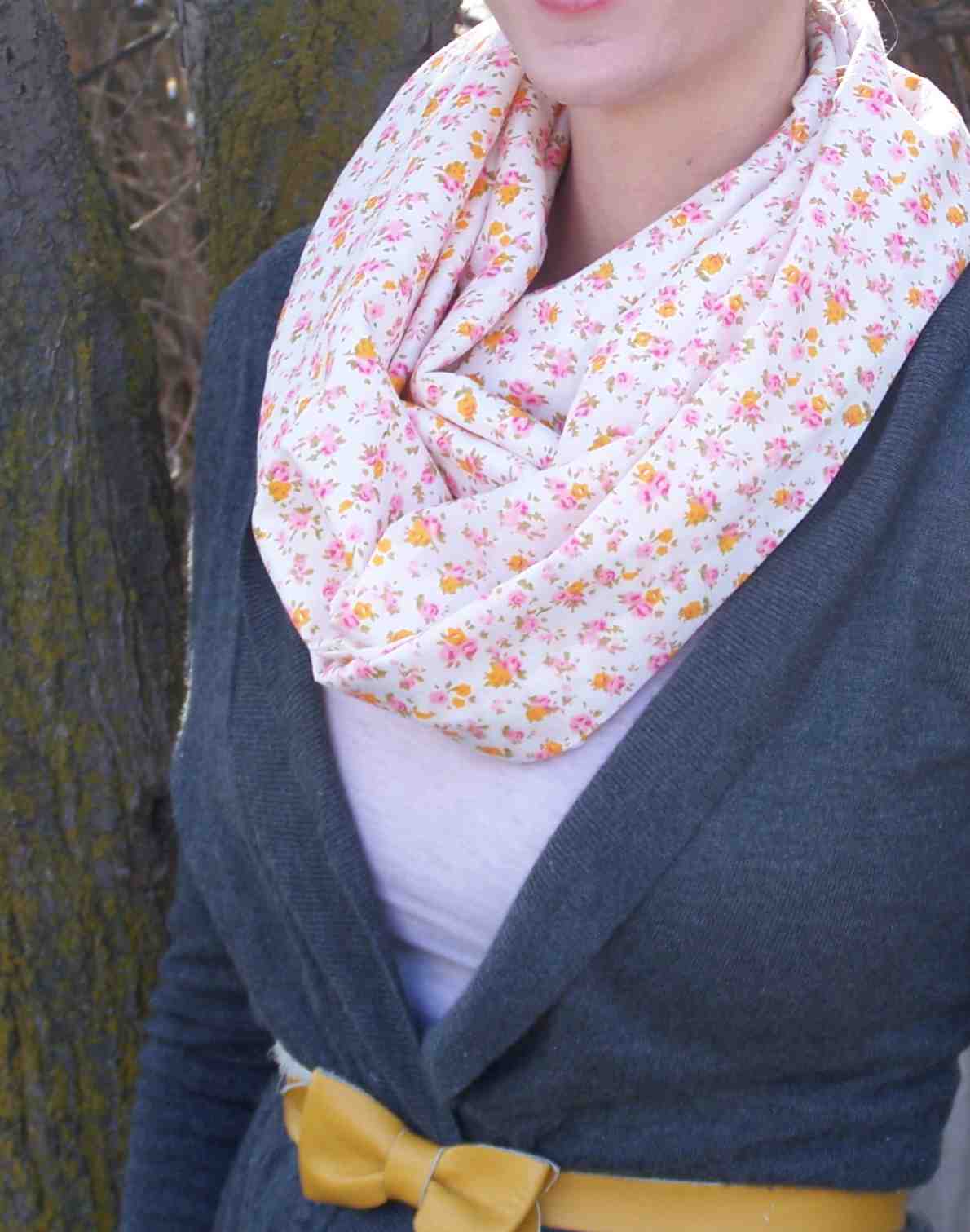 Made by Me. Shared with you.: Infinity Circle Scarf Tutorial