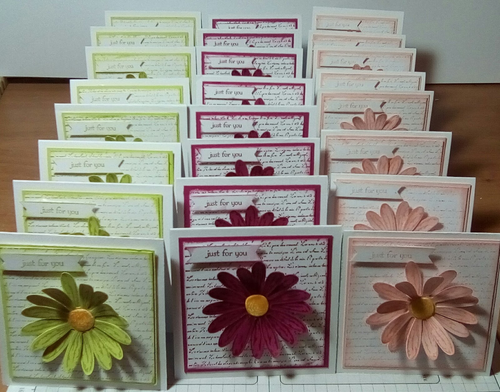 Cotswold Crafter: Batch Card Making, in this heat